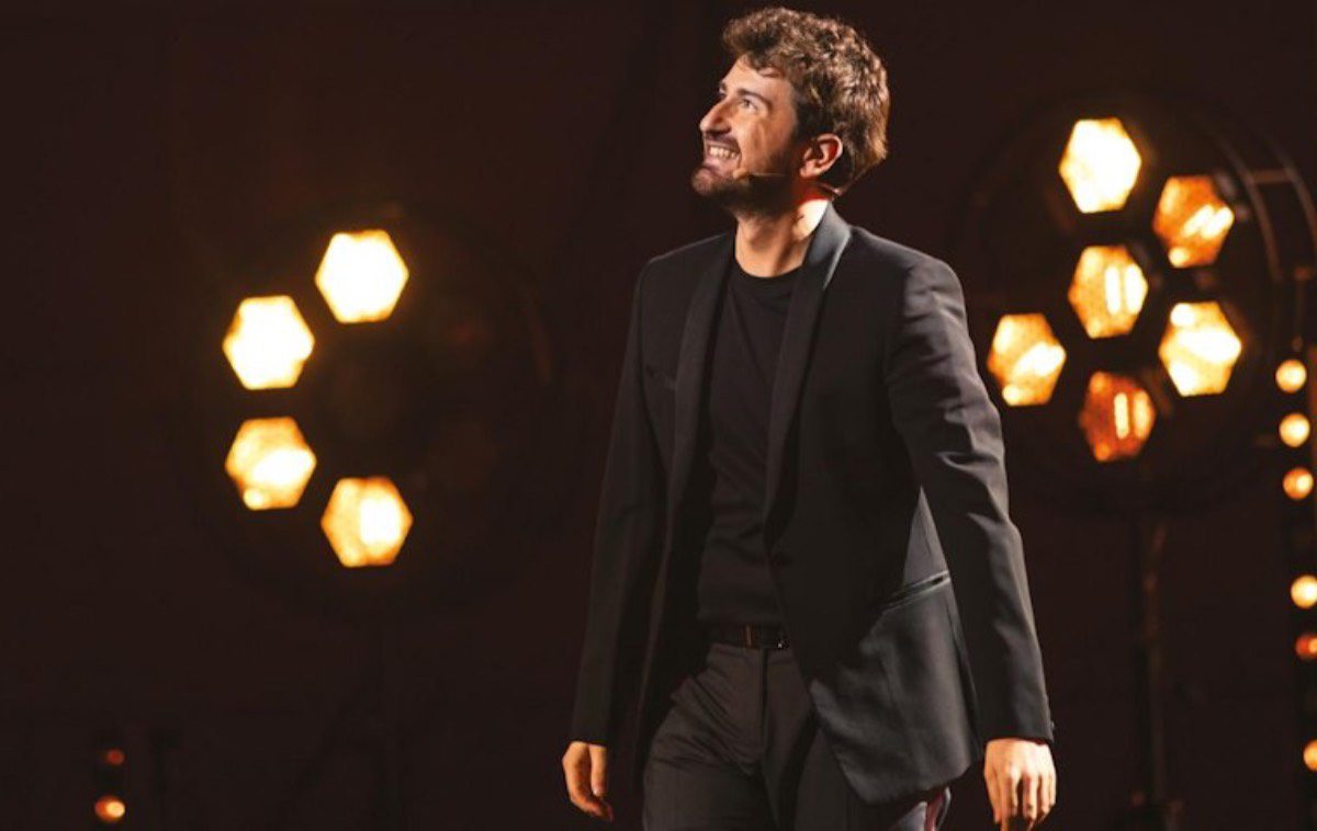 Alessandro Siani a Milano nel 2023 con “Extra libertà live tour”: data ...